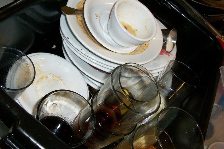 Conseils pour faire la plonge efficacement dans un restaurant
